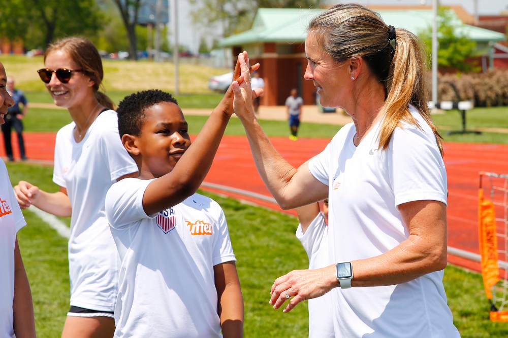 Soccer star Brandi Chastain in St. Louis for Clinic with Mathews-Dickey ...