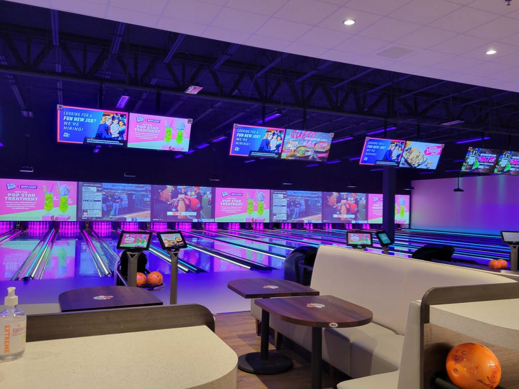 Chris Pronger Helps Bring In The New "Main Event" Family Entertainment ...